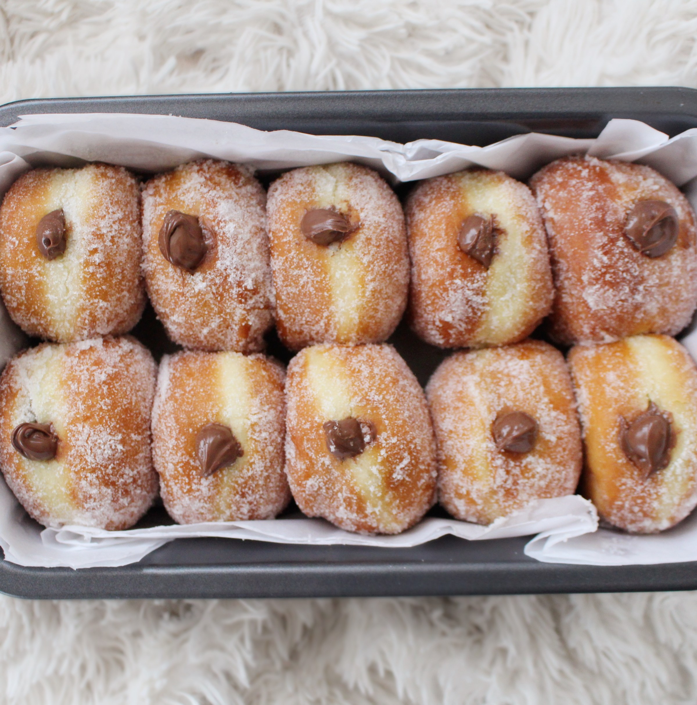 Nutella Bomboloni | Mini Stuffed Donuts! – ladolcelisa